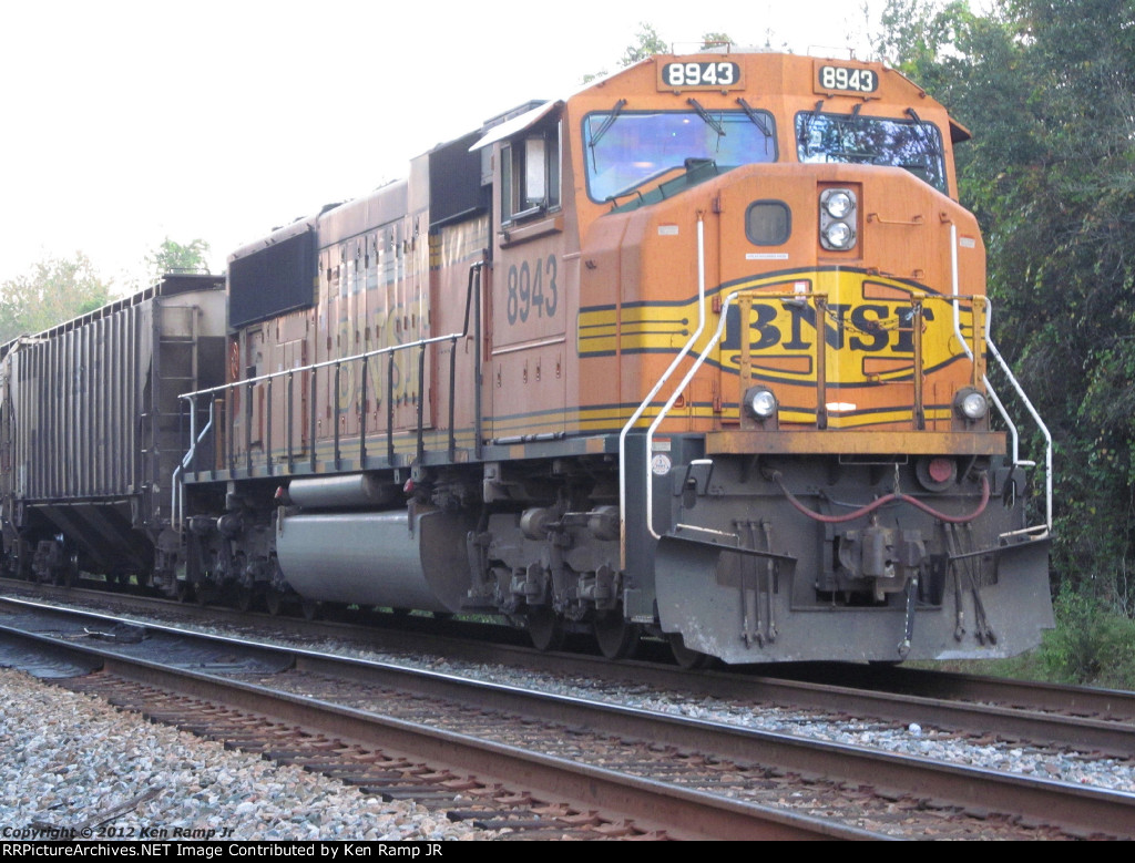 BNSF 8943